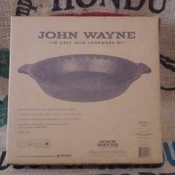 John Wayne "The Duke" | Kitchen | Nib 25 John Wayne Cast Iron Pie Pan ...